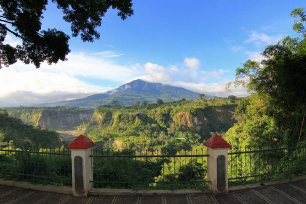 Taman Panorama, Menikmati Keindahan Alam Bukittinggi