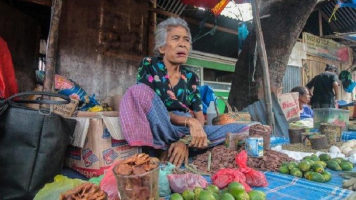 Sirih Pinang, Sejarah dan Maknanya dalam Budaya Nusantara Sirih Pinang, Sejarah dan Maknanya dalam Budaya Nusantara
