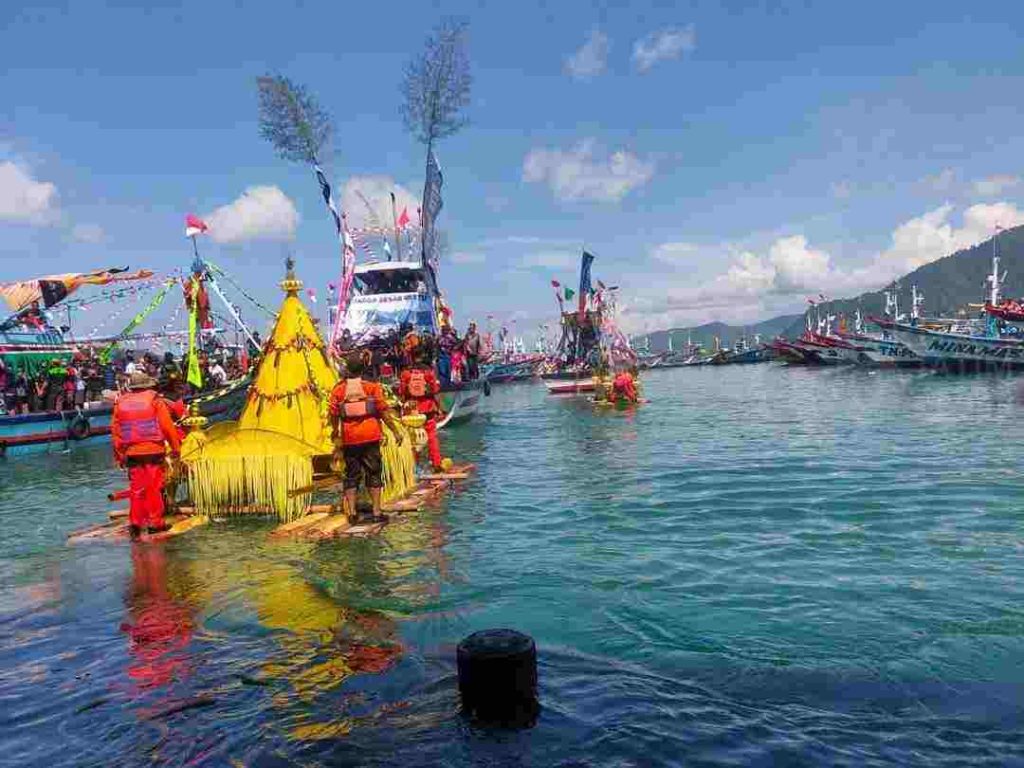 Larung Sembonyo, Wujud Syukur Masyarakat Nelayan Prigi